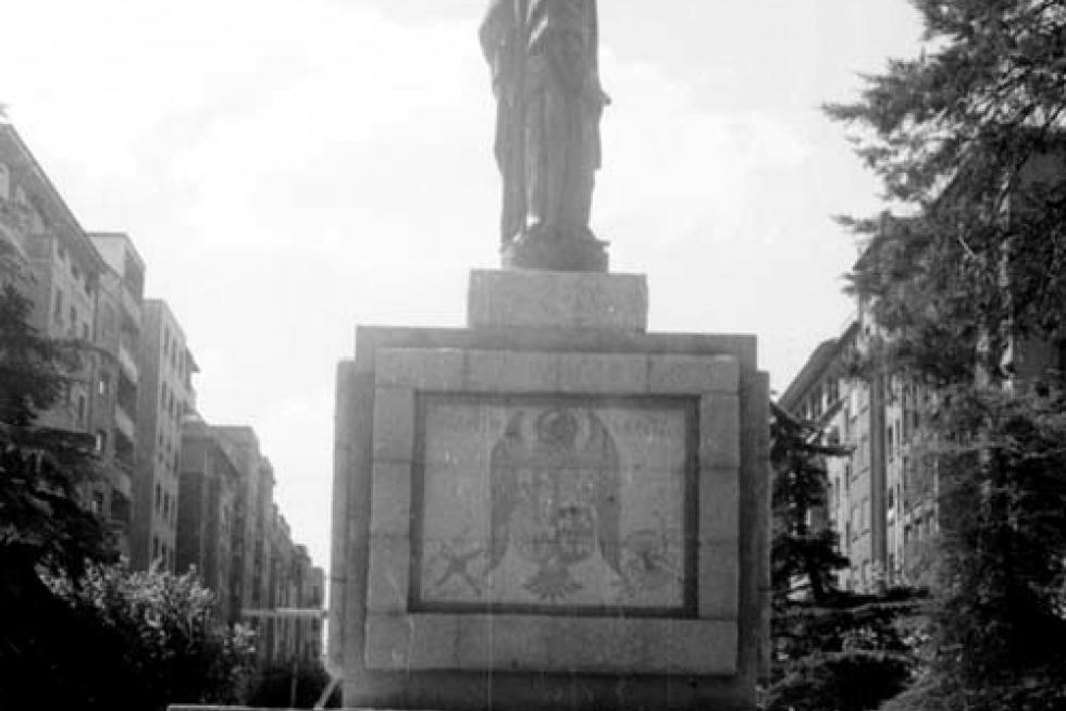 Fotos: Monumento a Fernando el Católico | Imágenes