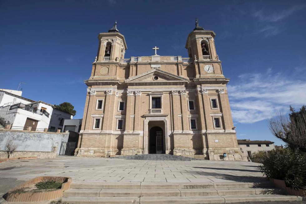 Fotos: Épila: brazos abiertos al gigante y reto de convivencia para el ...
