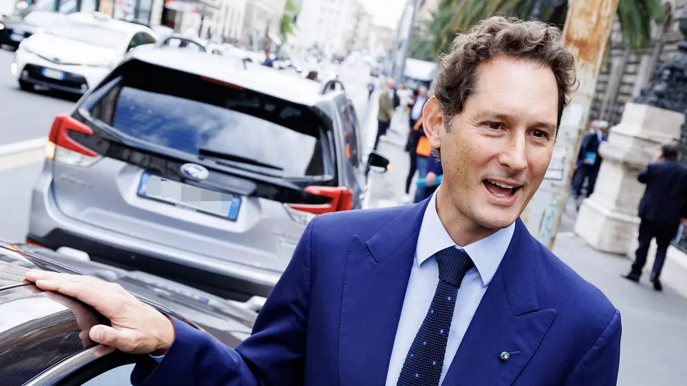 ¿Quién es John Elkann, el presidente de Stellantis, que hoy está en ...