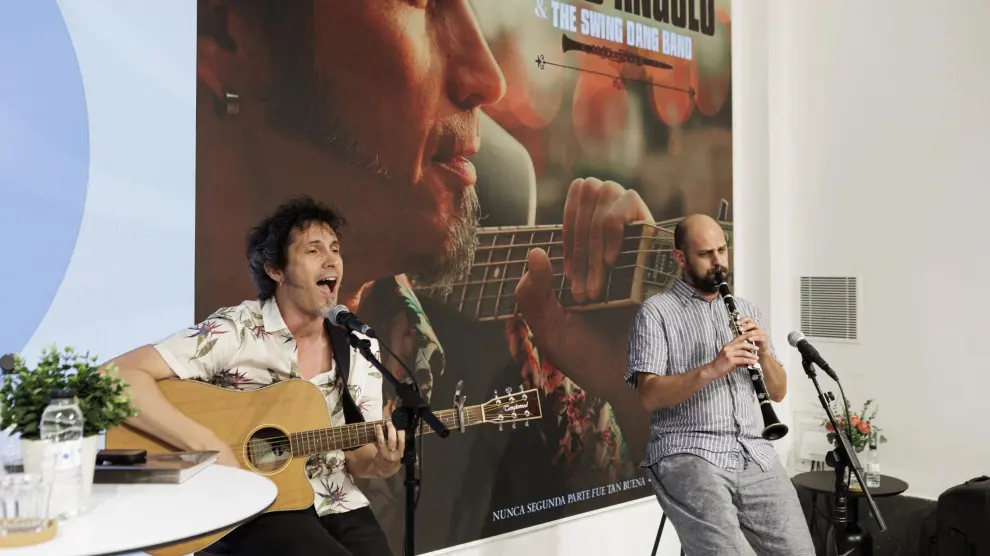 David Angulo pone música al amor por sus hijas