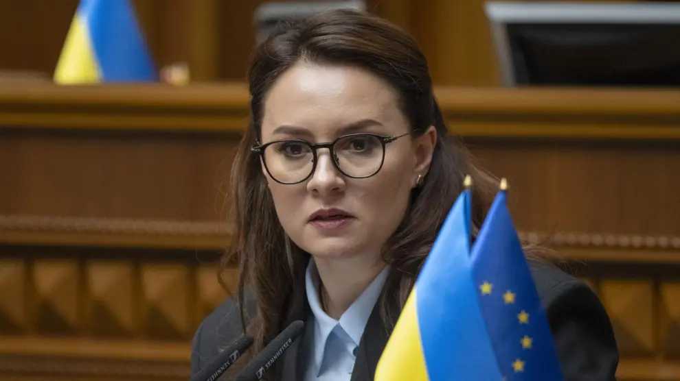 El Parlamento de Ucrania nombra a Yulia Sviridenko como nueva primera ...