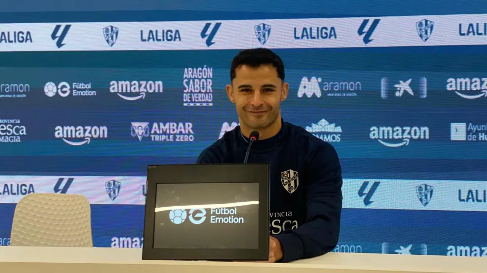 Jesús Álvarez, futbolista del Huesca: "El equipo no está nervioso, una ...