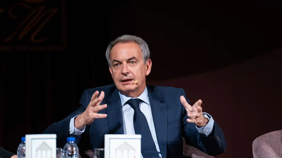 La exjefa de prensa de Zapatero y la actual de Bolaños, entre los ...