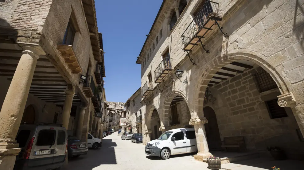 La Fresneda y Linares de Mora, homenajeados en Fitur como nuevos Pueblos Más Bonitos de España