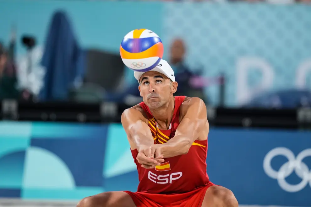 Fotos del partido de cuartos de final de vóley playa de los Juegos Olímpicos de París con Pablo ...