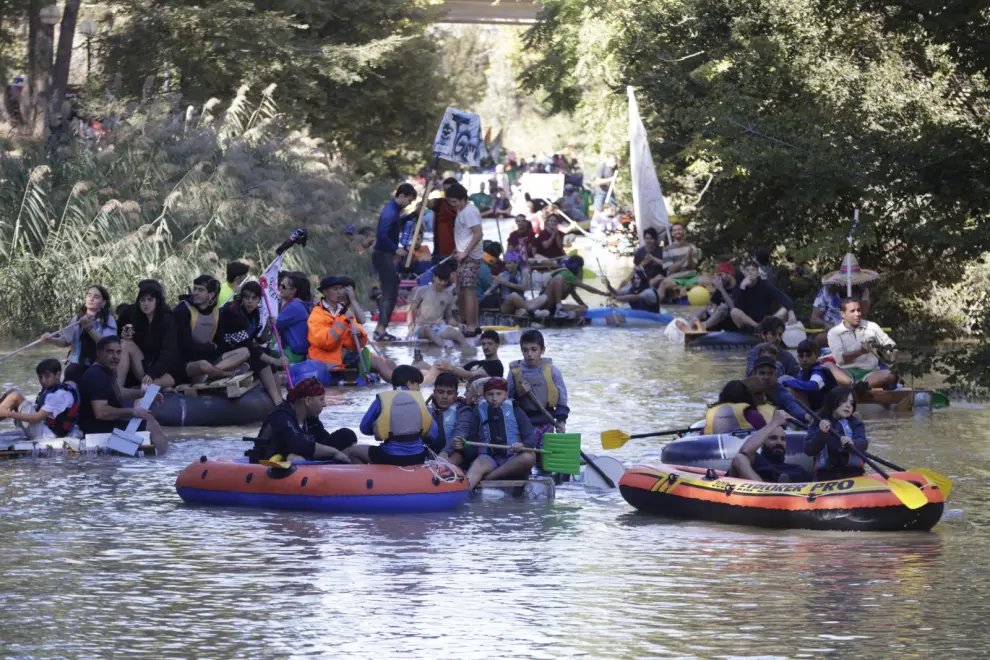 Fotos de la fiesta de la Bajada del Canal 2024 en Zaragoza | Imágenes