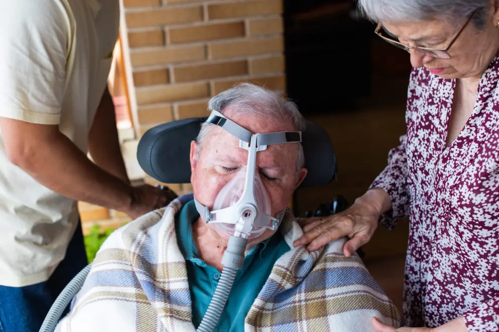 El día a día de Carmelo, enfermo de ELA | Imágenes