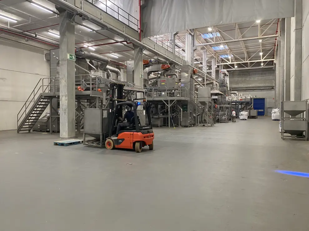 El complejo agroalimentario de Bon Àrea en Épila, en imágenes