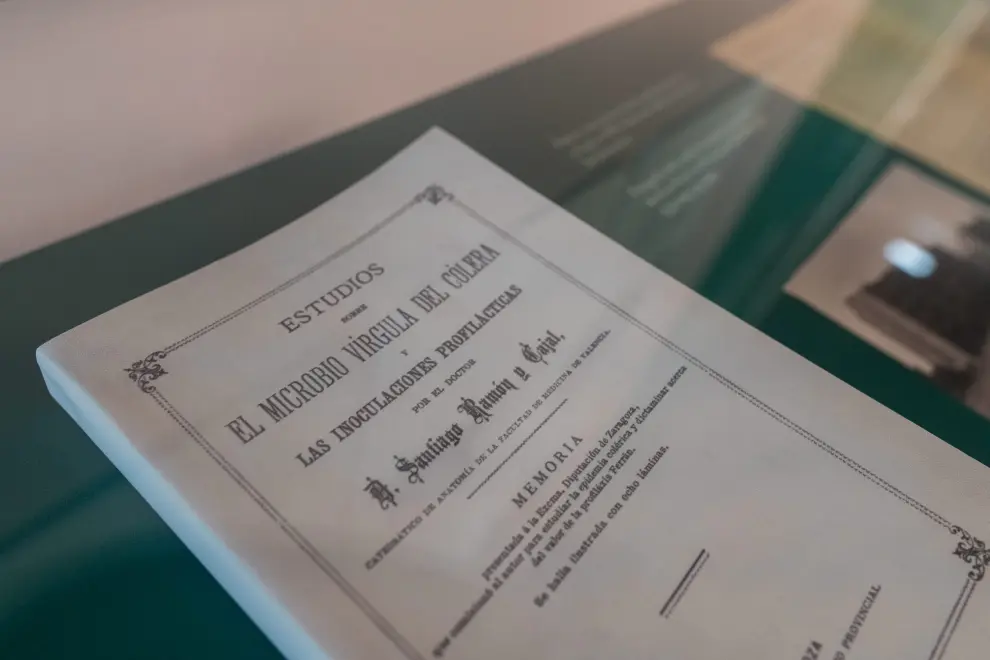 Fotos de la exposición 'Zaragoza, la ciudad de Ramón y Cajal', en el Centro de Historias | Imágenes