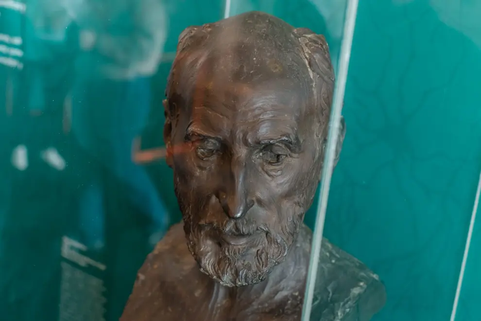 Fotos de la exposición 'Zaragoza, la ciudad de Ramón y Cajal', en el Centro de Historias | Imágenes