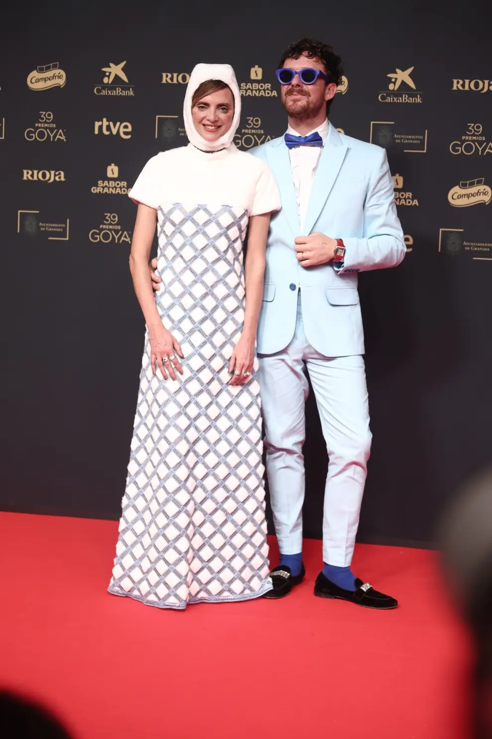 Los 'looks' más curiosos de la alfombra roja de los Goya 2025 | Imágenes