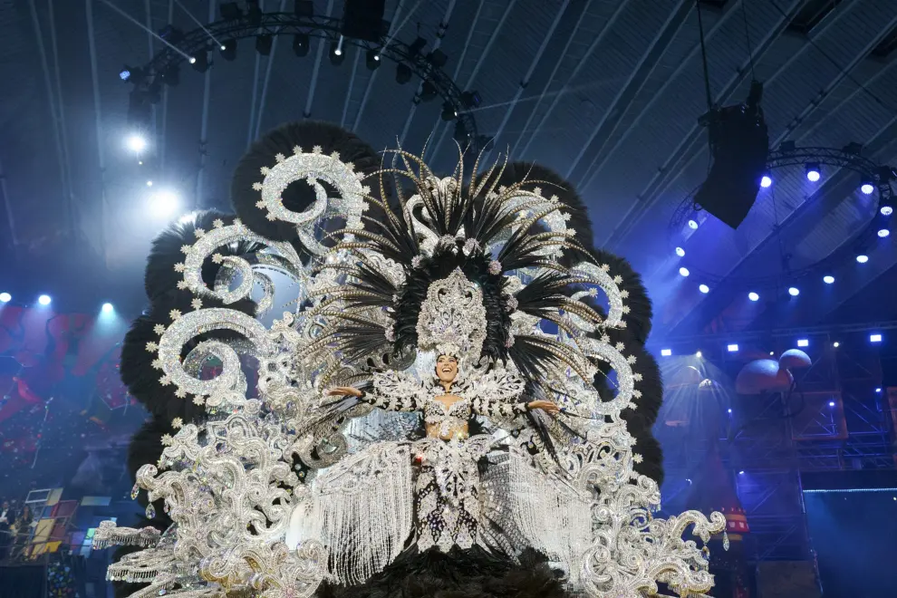Fotos | Elizabeth Ledesma, reina del Carnaval de 2025 en Santa Cruz de Tenerife | Imágenes