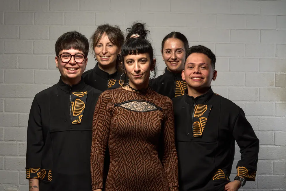 Fotos | El nuevo uniforme del restaurante Gente Rara | Imágenes