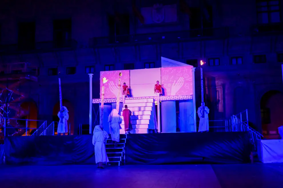 'Goya... Horror Belli', en la plaza del Pilar | Imágenes