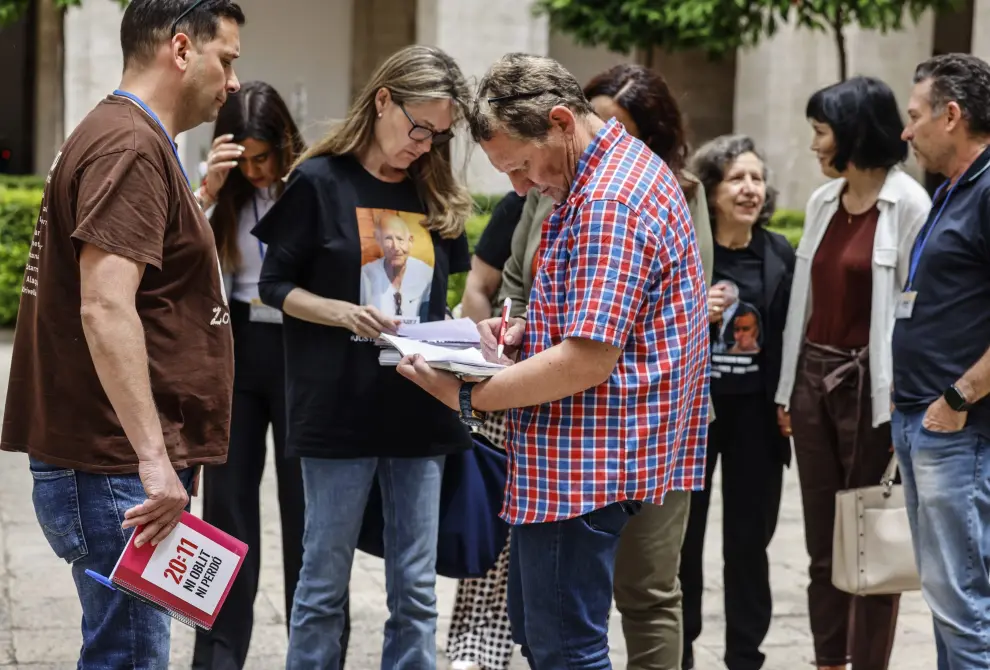 Fotos | Pedro Sánchez se reúne en Valencia con las asociaciones de ...