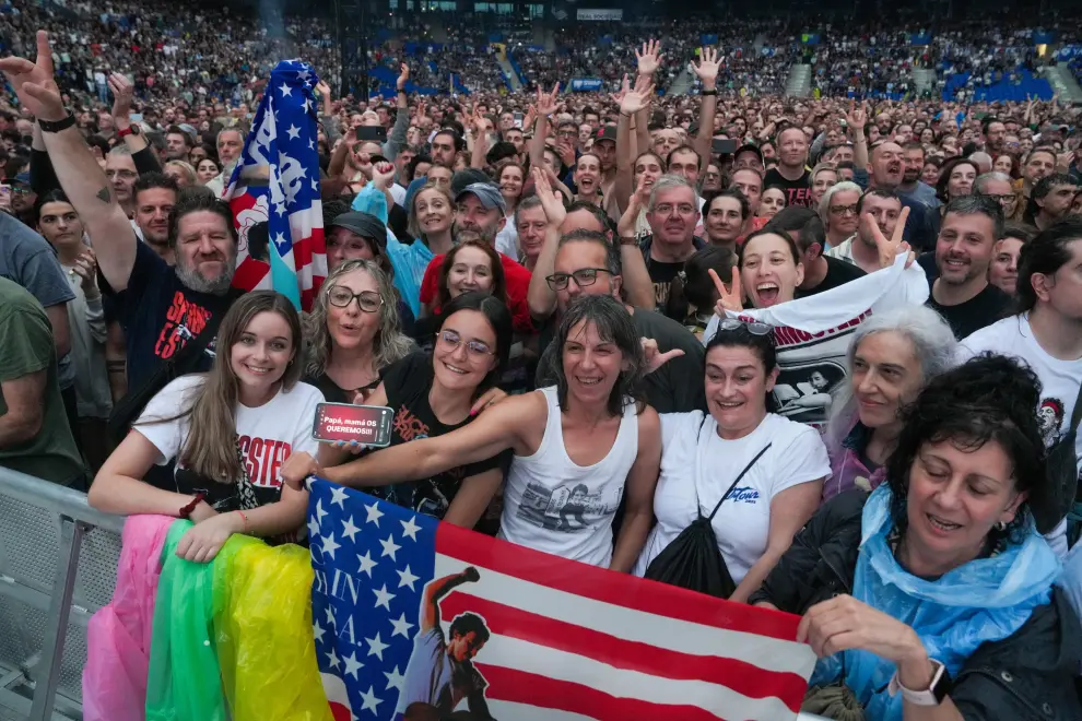 Fotos | Concierto de Bruce Springsteen, en el Reale Arena de San ...