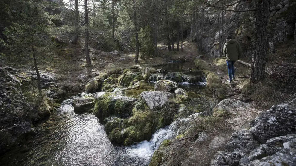 El espectacular nacimiento de río en un pueblo de Teruel que forma ...