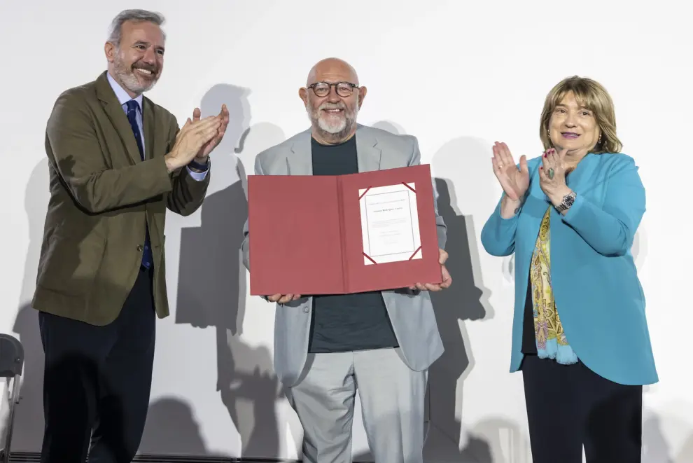 Fotos | Entrega del Premio de las Letras Aragonesas 2024 a Antón Castro ...