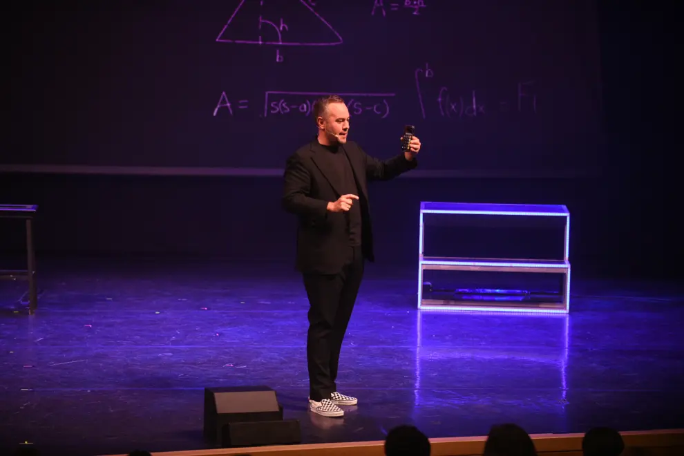 Fotos del espectáculo de Jorge Blass en Zaragoza | Imágenes