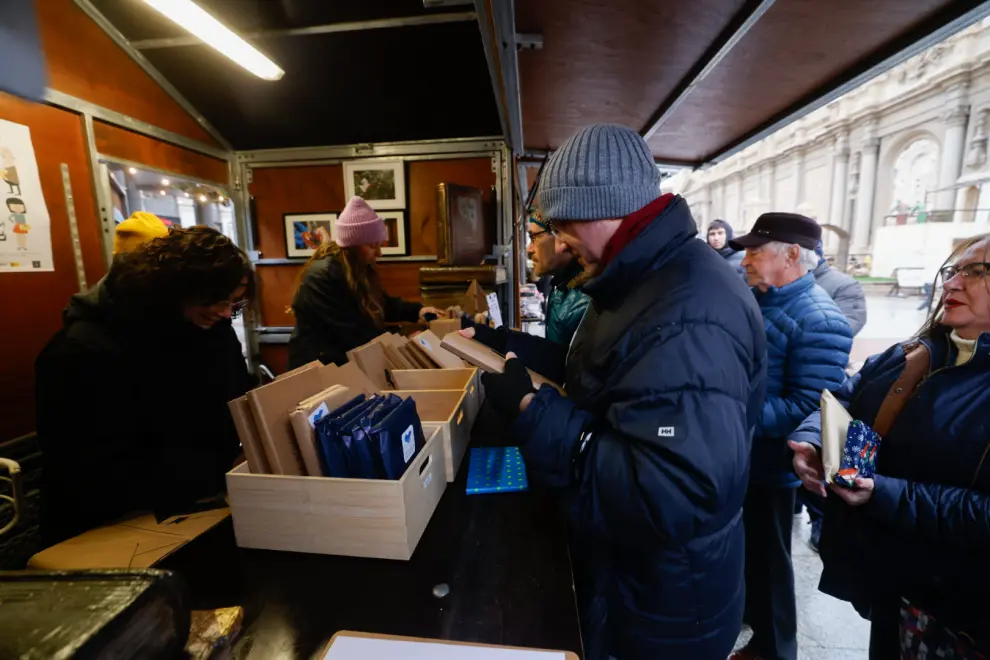 Fotos | 'Libros que Importan' regresa a la plaza del Pilar | Imágenes