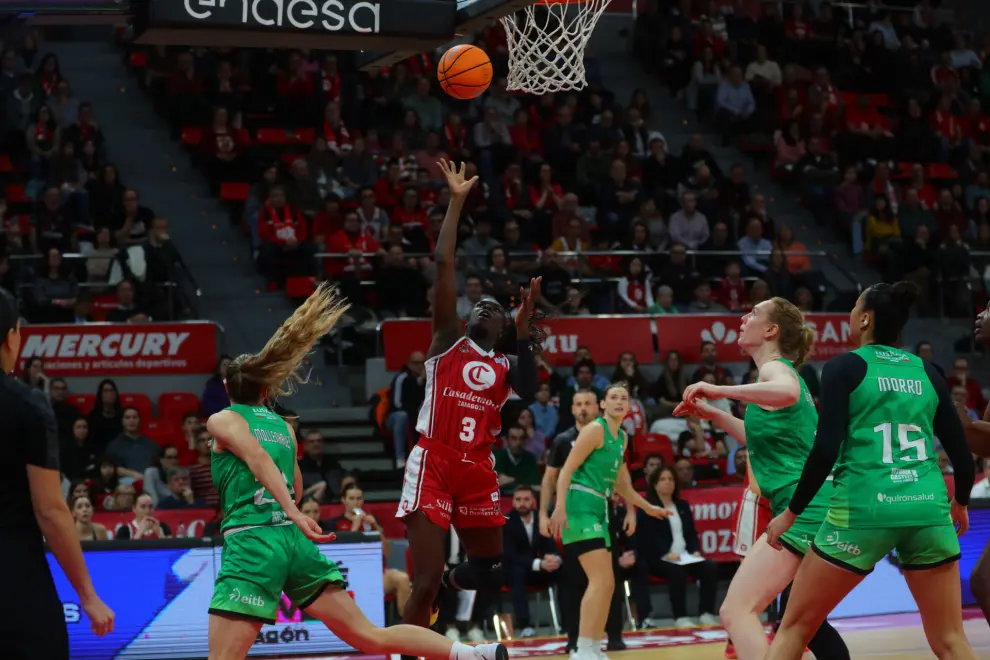 Fotos | Casademont Zaragoza-Araski, de la Liga Femenina Endesa | Imágenes