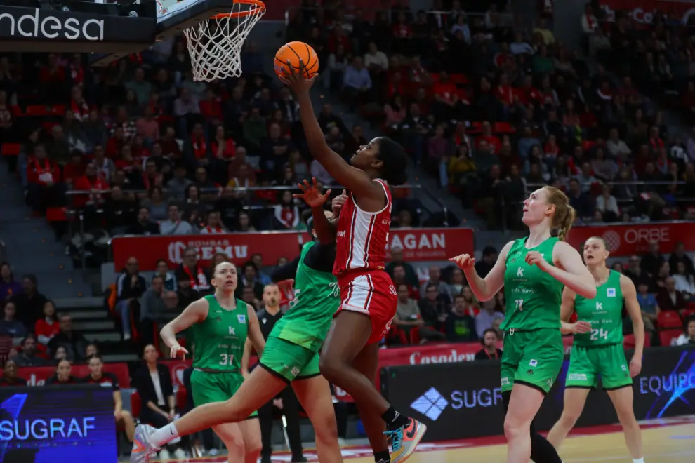Fotos | Casademont Zaragoza-Araski, de la Liga Femenina Endesa | Imágenes