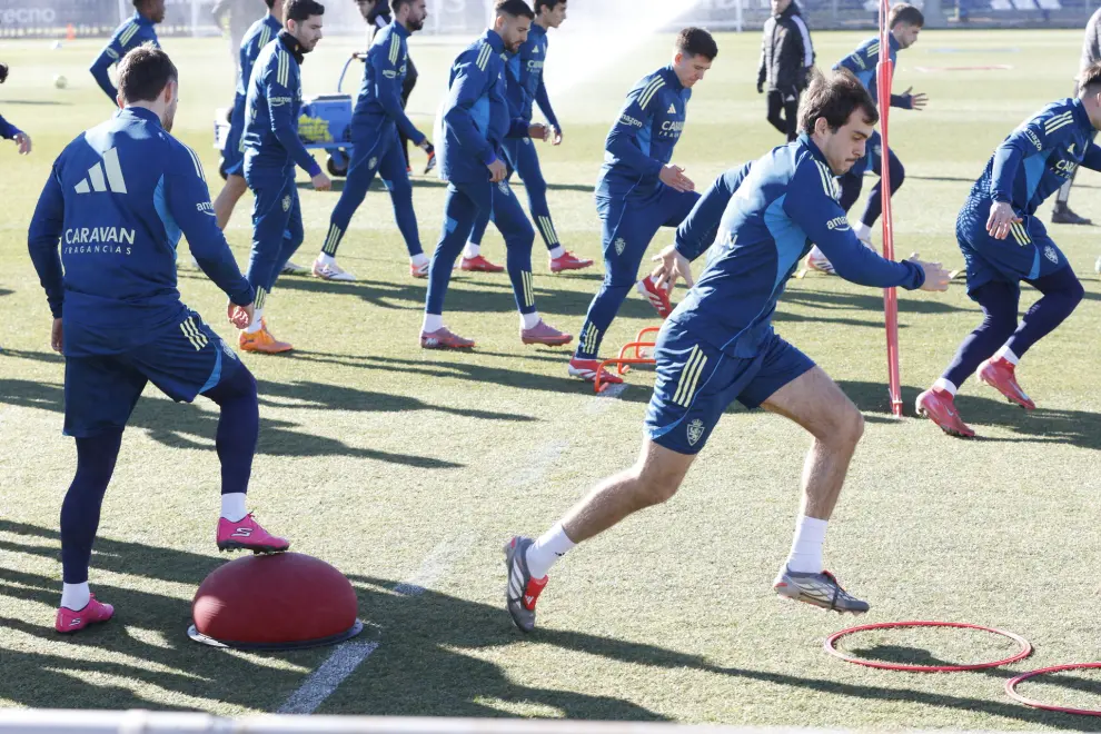 Fotos del entrenamiento del Real Zaragoza previo al partido contra el ...