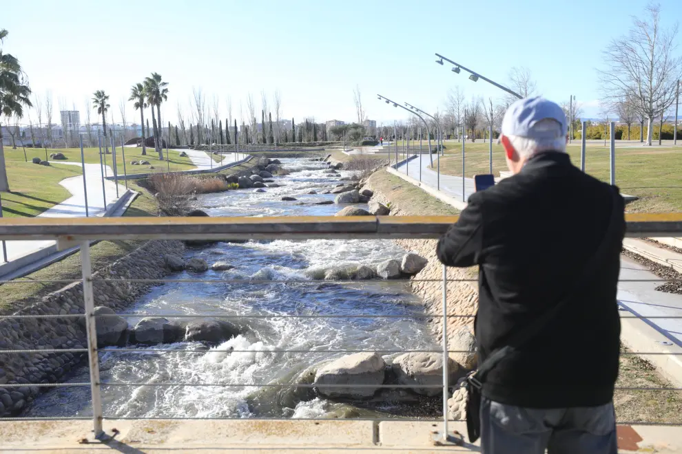Fotos | El canal de Aguas Bravas de Zaragoza revive | Imágenes
