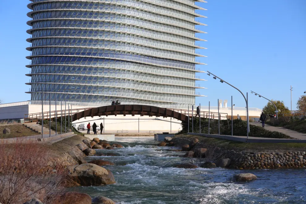 Fotos | El canal de Aguas Bravas de Zaragoza revive | Imágenes