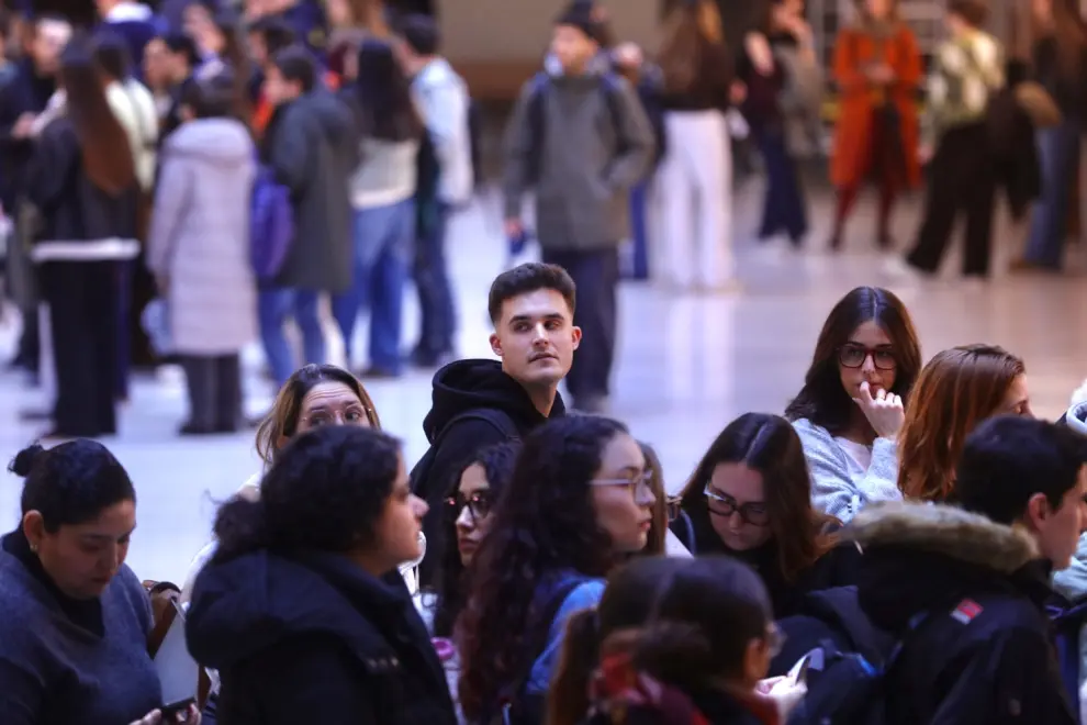 Fotos | Gran simulacro del examen mir, en la facultad de Educación de ...