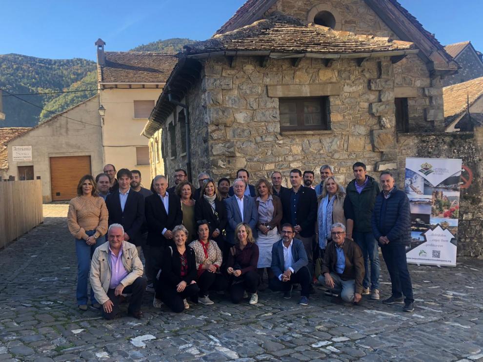 Los Pueblos Más Bonitos reivindican en Ansó su patrimonio como reclamo ...