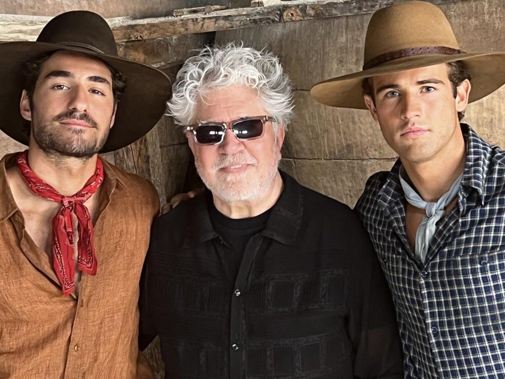 El cine español de 2023: otro corto de Almodóvar,J. A. Bayona y vuelve ...