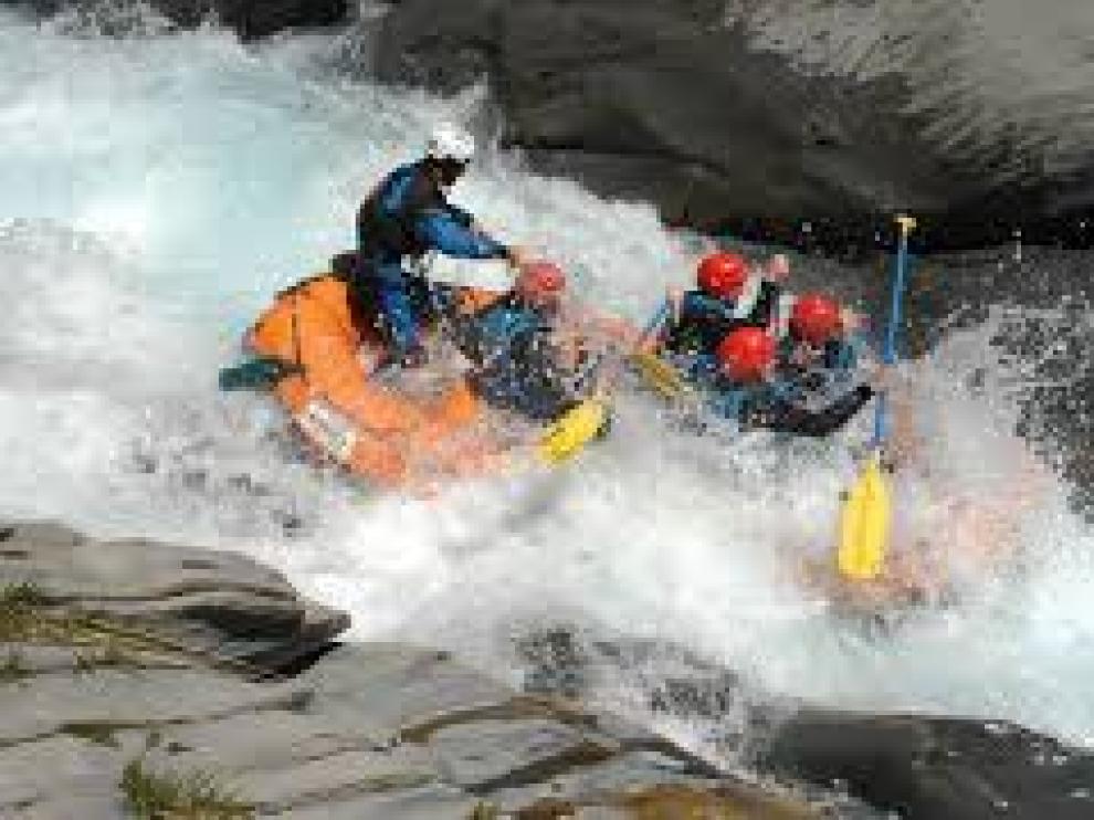 Kayak extremo en Torla | Noticias de Huesca provincia en Heraldo.es