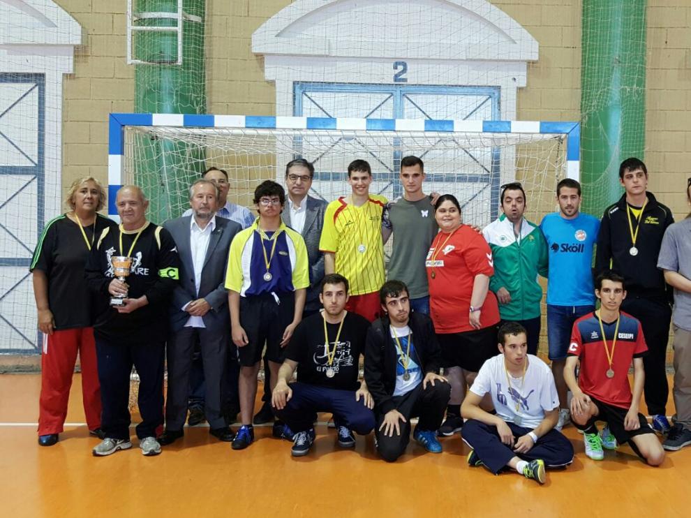 El CDM Actur V, sede de la VI Copa Interasociaciones | Heraldo.es