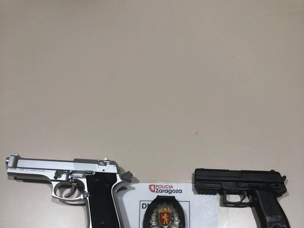 La Policía de Zaragoza intercepta dos armas de fuego simuladas | Heraldo.es