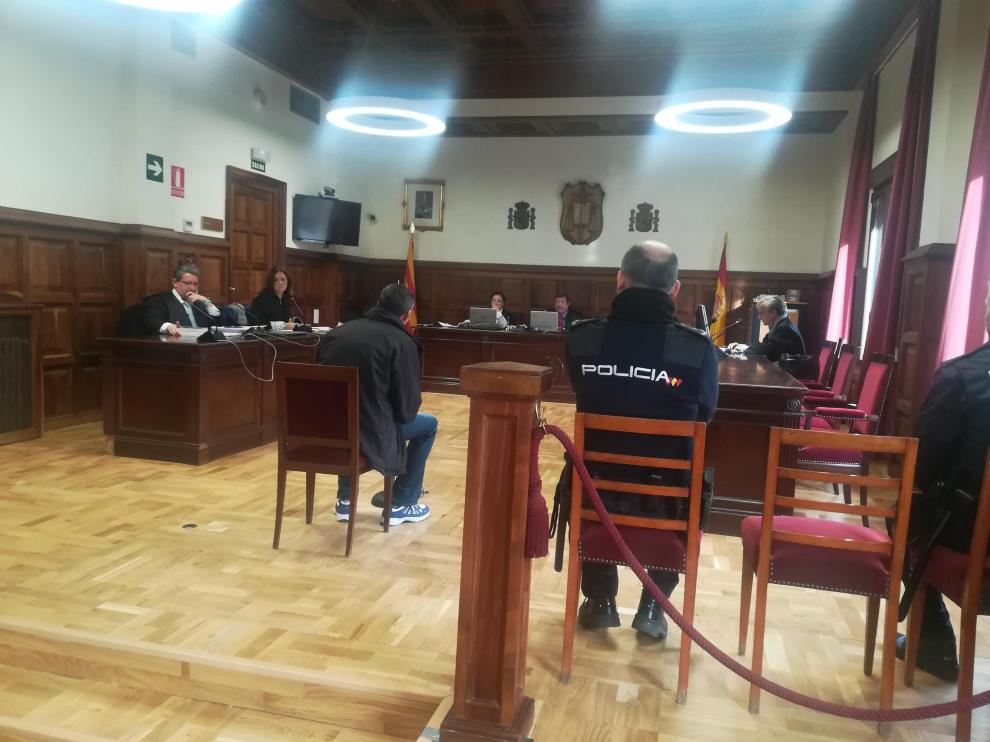 Un Vecino De Alcañiz Acusado De Agredir Sexualmente A Su Pareja Tras