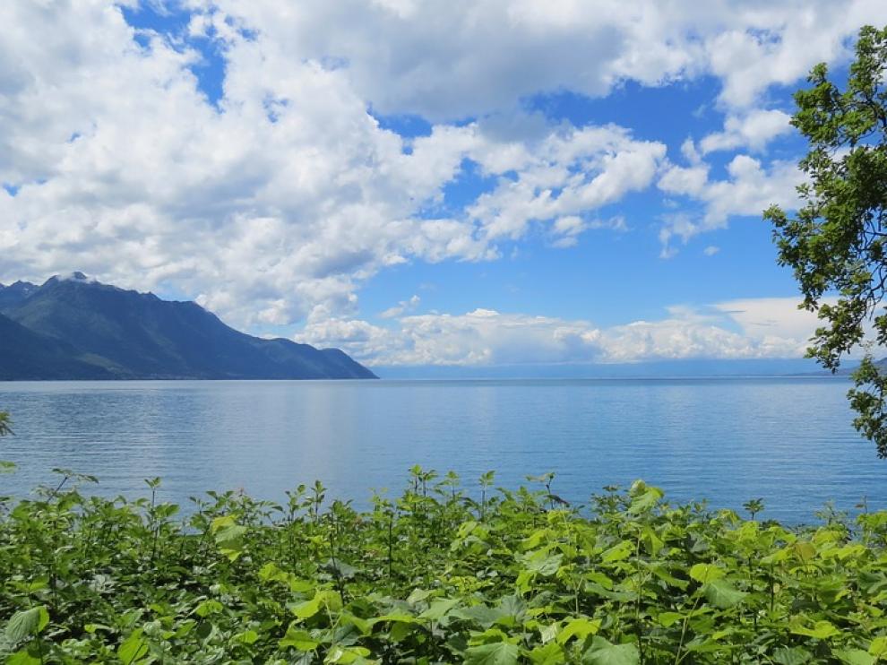 Polémica en Ginebra por la prohibición de bautizos en aguas del lago Lemán