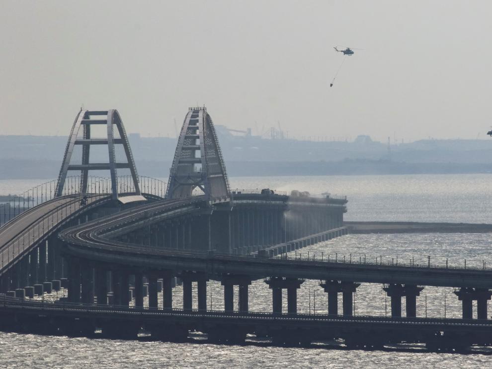 Guerra Rusia-Ucrania: El puente de Crimea, el más largo de Europa y ...