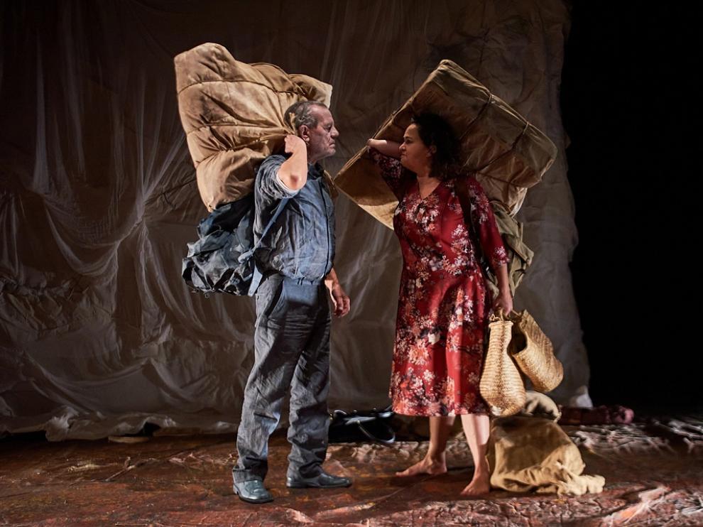 La obra 'Amalia y el río', en las tablas del Teatro de la Estación de ...