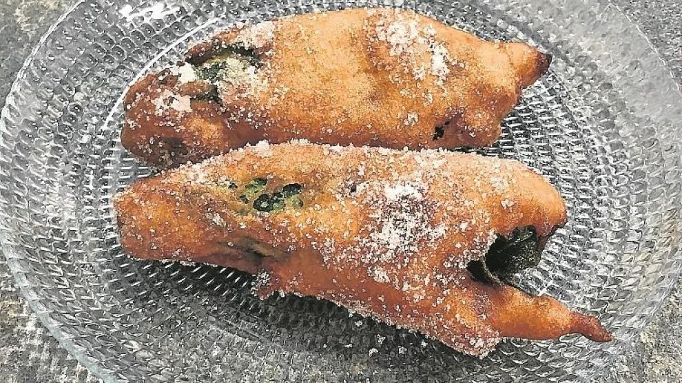 Crespillos de borraja rellenos de manzana | Recetas en Heraldo.es