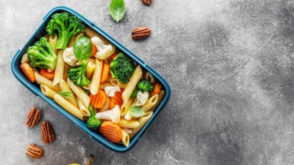 Vuelta a la rutina: cinco recetas en 'tupper' para comer bien en la oficina
