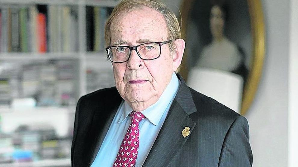 Tamames dice que acepta la oferta de Vox para encabezar la moción de ...