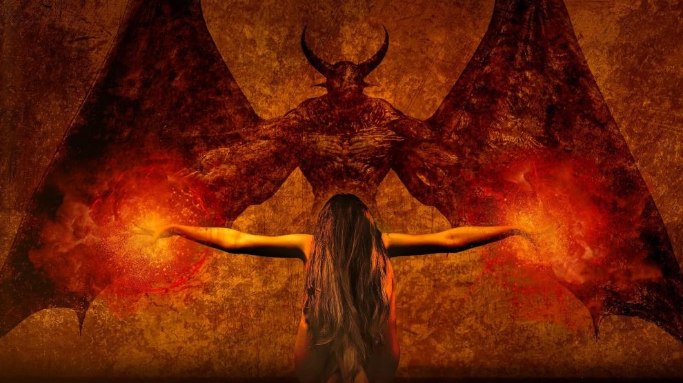 Cuando llamas al Diablo y acude