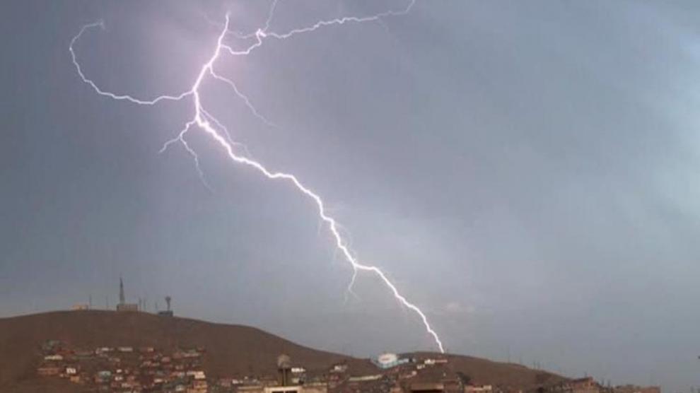 Truenos y relámpagos en Lima, un inusual fenómeno climático