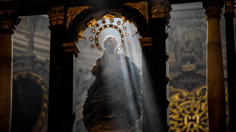El fenómeno del asóleo de la Catedral cautiva con su luz "casi mágica ...