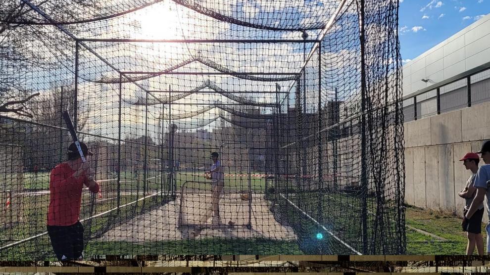 El túnel de bateo, ya en la Ciudad Deportiva