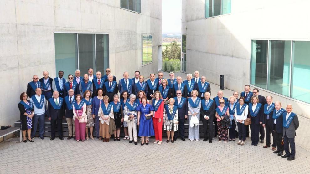 La USJ celebra la graduación de la segunda promoción de la Universidad ...