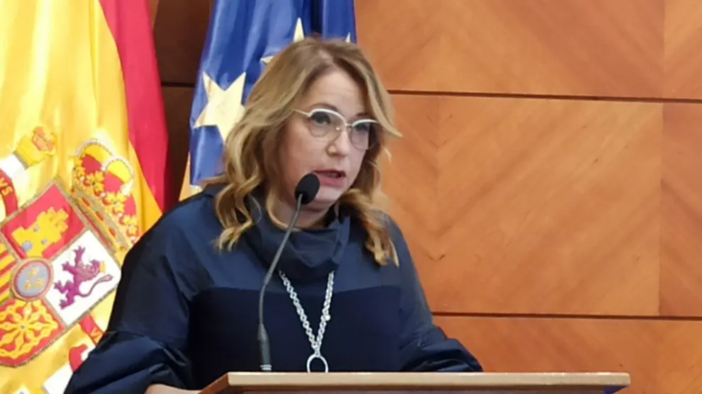 Serrano advierte de que, de seguir así, "en unos días podríamos hablar ...