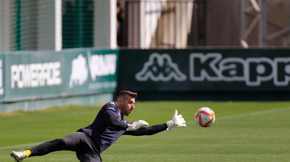 Dani Rebollo, alternativa a Gaizka en la portería del Real Zaragoza