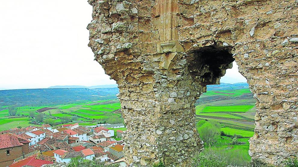 Hacienda recurre a Tragsa para desatascar la restauración del castillo ...